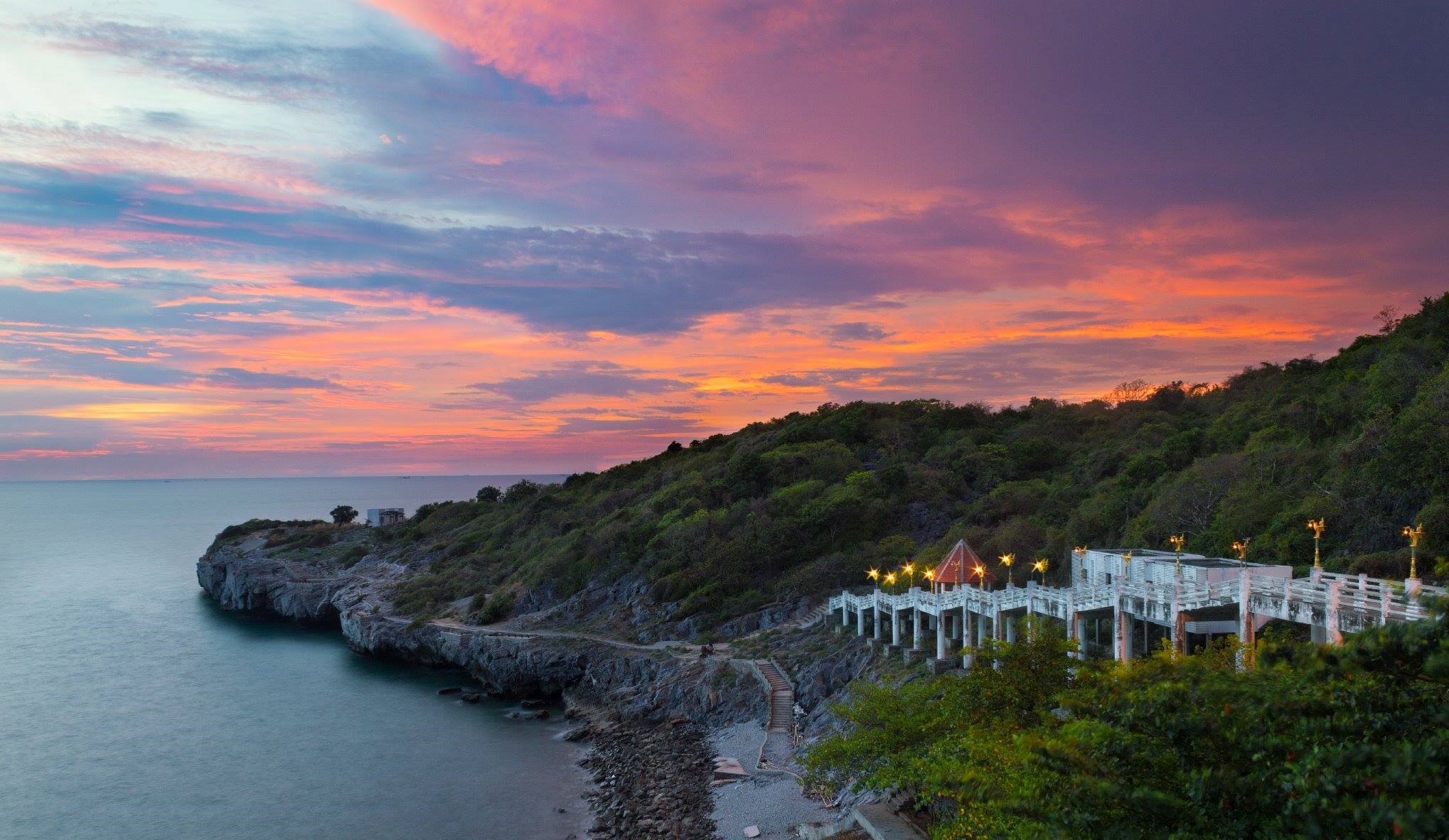 Things to do in Koh Si Chang | Novotel Sriracha